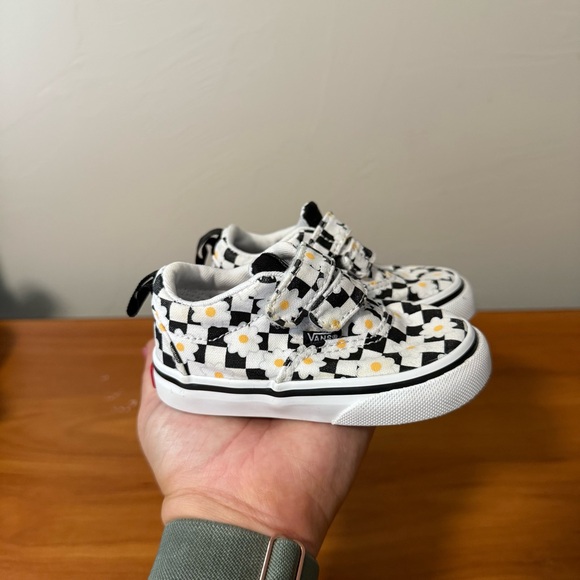 Vans | Shoes | Vans Baby Doheny Velcro Checkerboard Sneaker Black White ...